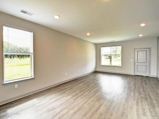 11611 Longevity Ln