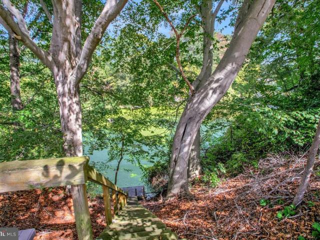 11612 Rivershore Drive