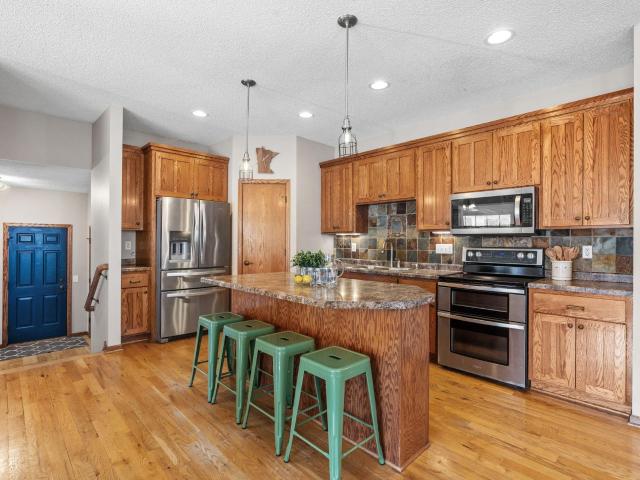11614 Laketowne View