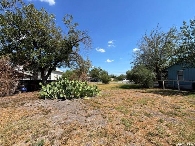 11615 Castro Ave Lot 6, LaCoste, TX 78039