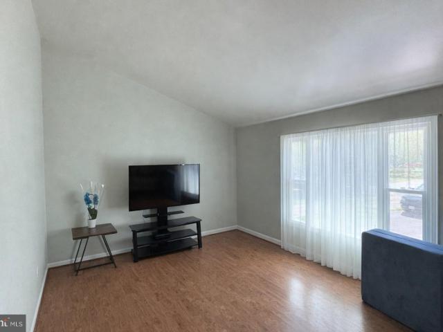 11615 Kenton Dr, Fredericksburg, VA 22407 | MLS #VASP2040