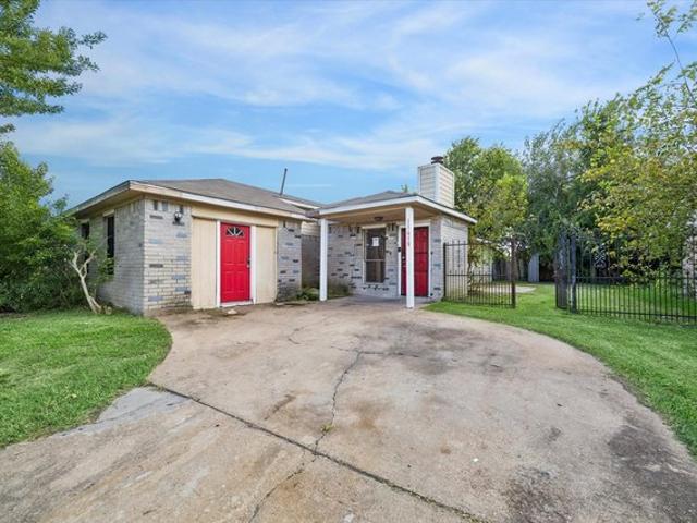 11618 Roandale Dr, Houston, TX 77048