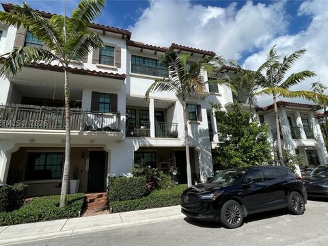 11618 SW 13th Ct, Pembroke Pines, FL 33025