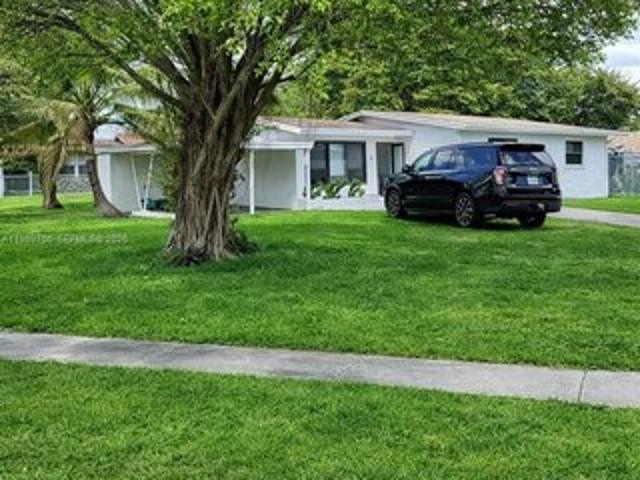 1161 NW 15th St, Fort Lauderdale, FL 33311