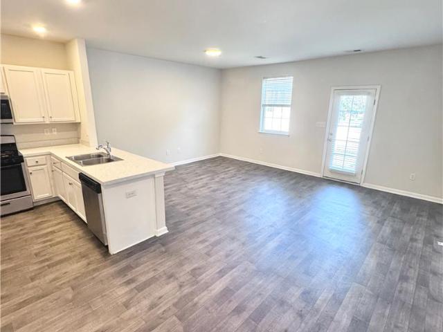 1161 Lova Lane