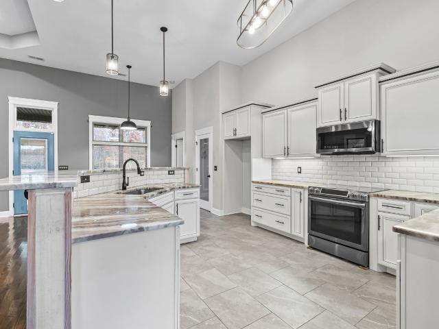 1161 Reda Dr, Clarksville, TN 37042 | MLS #3167