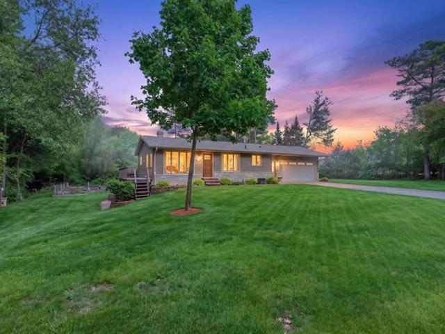 1161 Weeping Willow Dr, Wisconsin Rapids, WI 54494