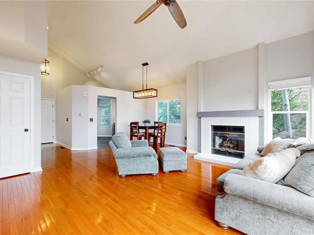 11623 Laurel Lane