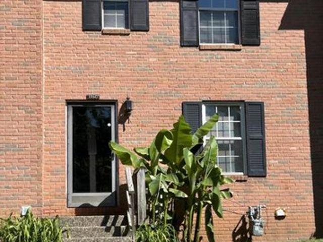 11621 Tazwell Dr, Louisville, KY 40245