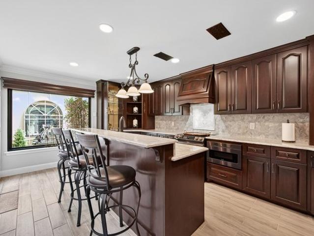 11622 Village Place Dr Unit 328, Houston, TX 77077