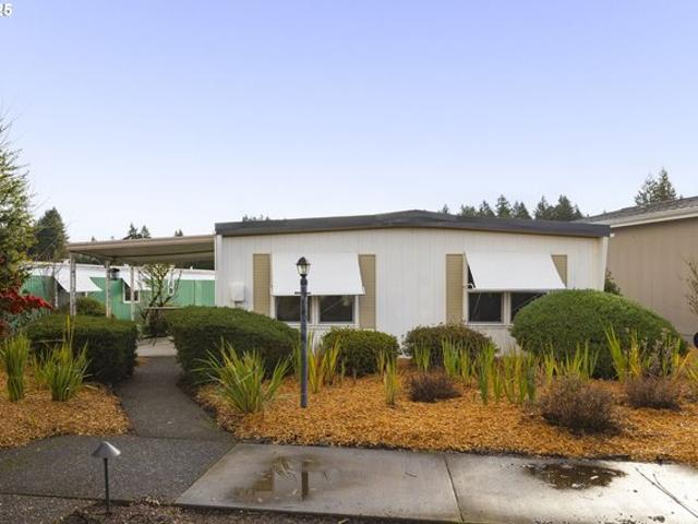 11624 SW Royal Villa Dr, Portland, OR 97224