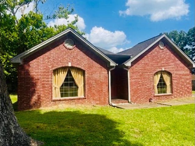 11625 Ponderosa Dr, Little Rock, AR 72209