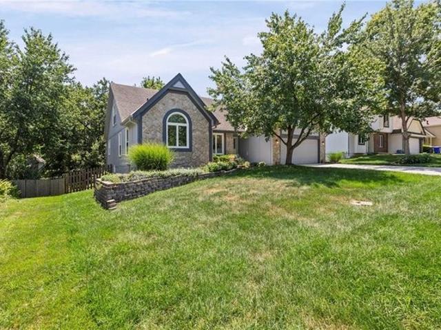 11625 S Penrose St, Olathe, KS 66061