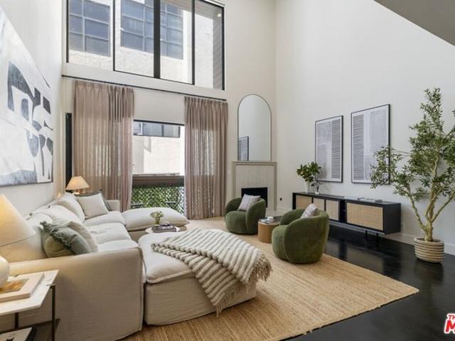 11628 Montana Ave Apt 208, Los Angeles, CA 90049