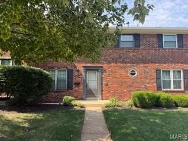 1162 Cantina Dr, Saint Louis, MO 63141