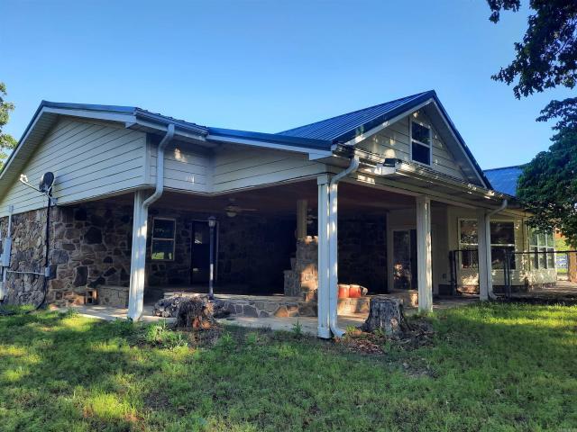 1162 Cove Road