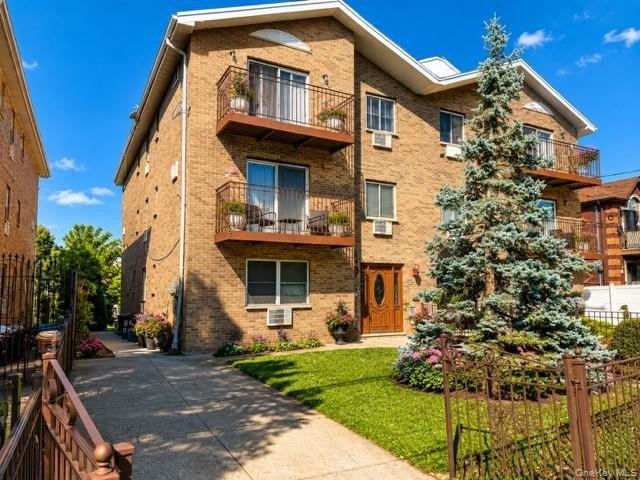 1162 Edison Ave, Bronx, NY 10461