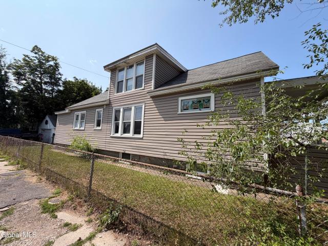 1162 Forest Road