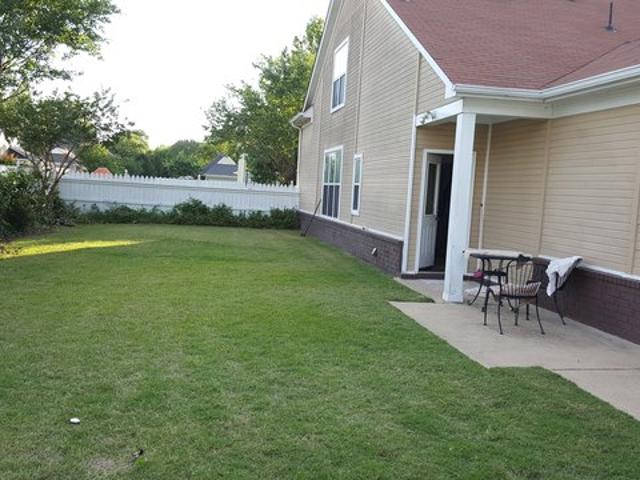 1162 Island Pl E, Memphis, TN 38103