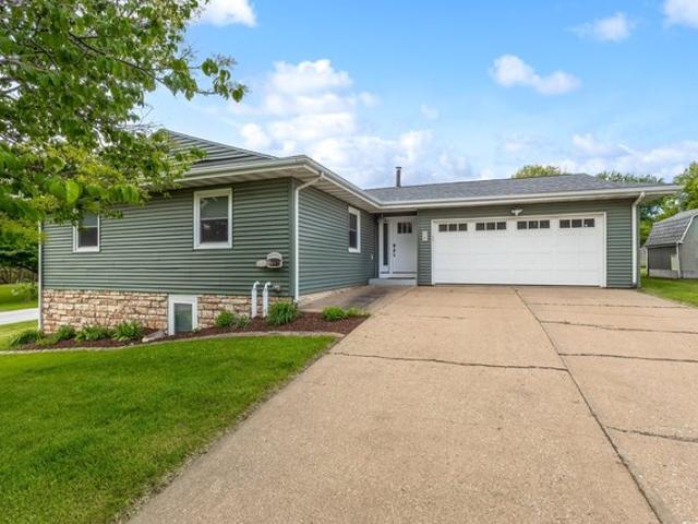 1162 th St W, Milan, IL 61264