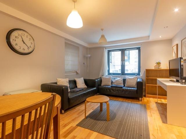 1162L Old Fishmarket Close, Edinburgh, EH1 1AE