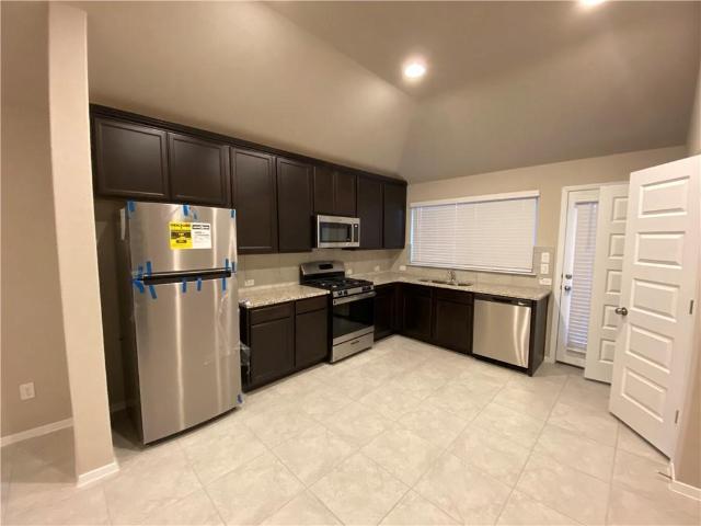 11633 Lago De Garda Dr, Austin, TX 78747 | MLS #3003 | Compass