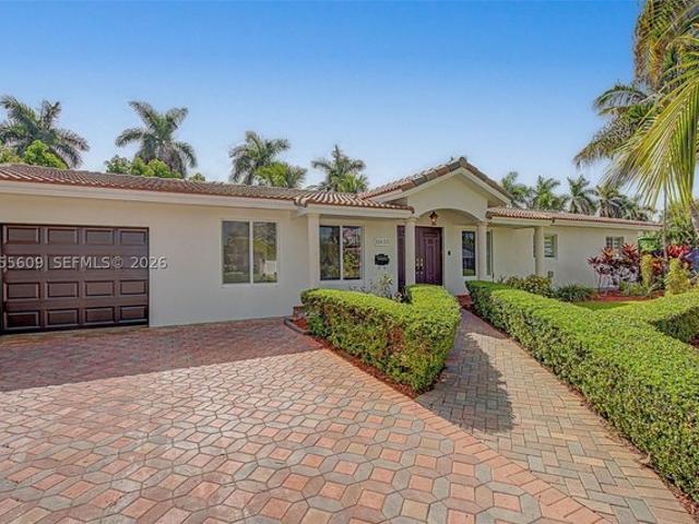 11633 SW 102nd Ct, Miami, FL 33176