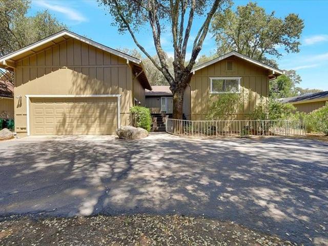 11631 Redwing Ct, Penn Valley, CA 95946