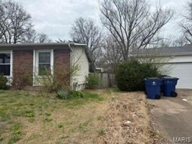 11632 Las Ladera Dr, Florissant, MO 63033 | Compass
