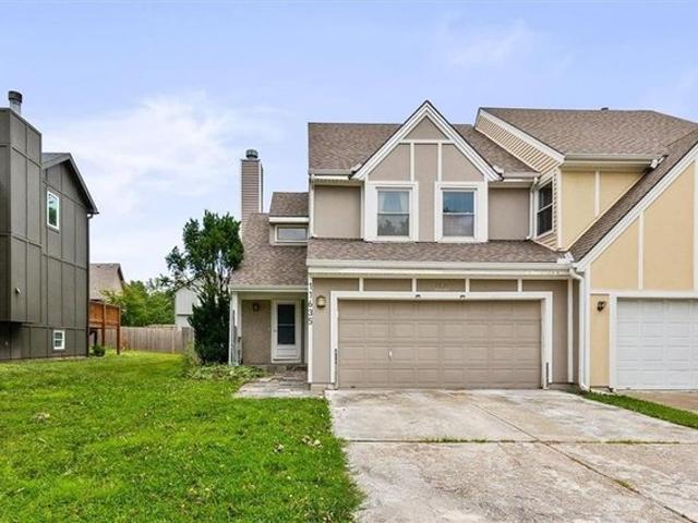 11635 Garnett St, Overland Park, KS 66210