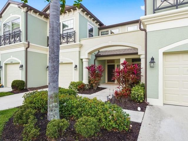 11636 Crowned Sparrow Ln, Tampa, FL 33626