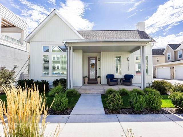 11639 S Dorian Dr, South Jordan, UT 84009