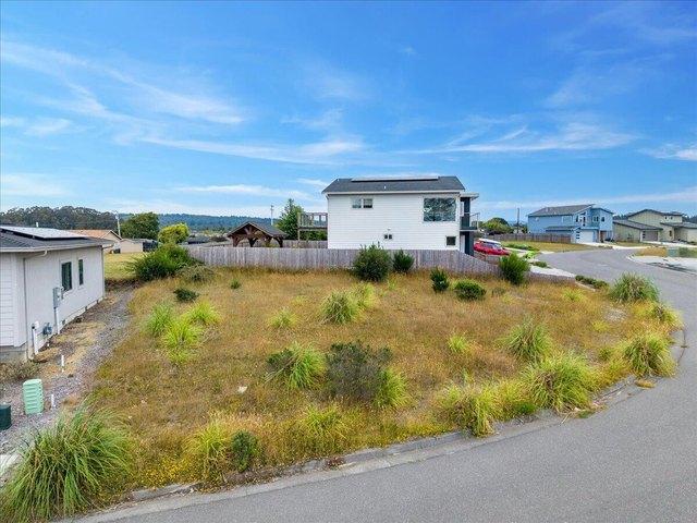 1163 Chelsea Way, McKinleyville, CA 95519