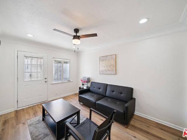 1163 W 38th Street