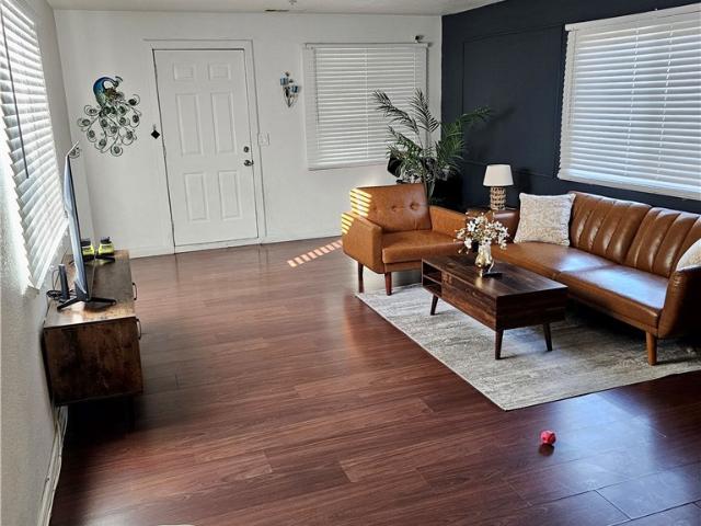 1163 W 7th