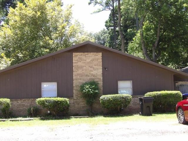 116 118 Queens Ct, Longview, TX 75604