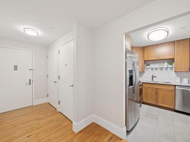 116 11 Curzon Rd Unit 5B, Kew Gardens, NY 11418