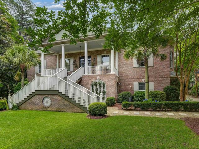 116 Country Club Drive