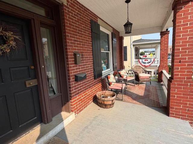 116 Cocoa Avenue