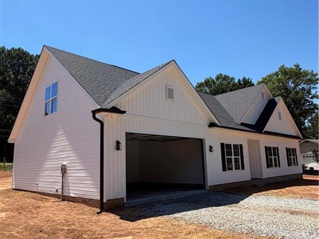 116 Comanche Trail