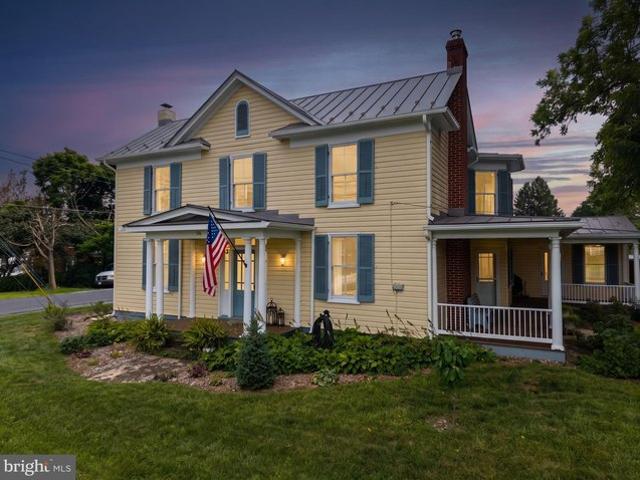 116 Cave St, Luray, VA 22835