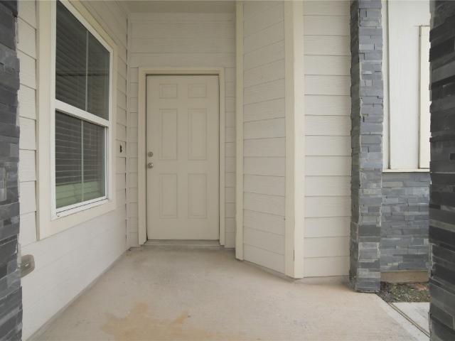 116 Camelot Pl Ct, Conroe, TX 77304 | MLS #32217 | Compass