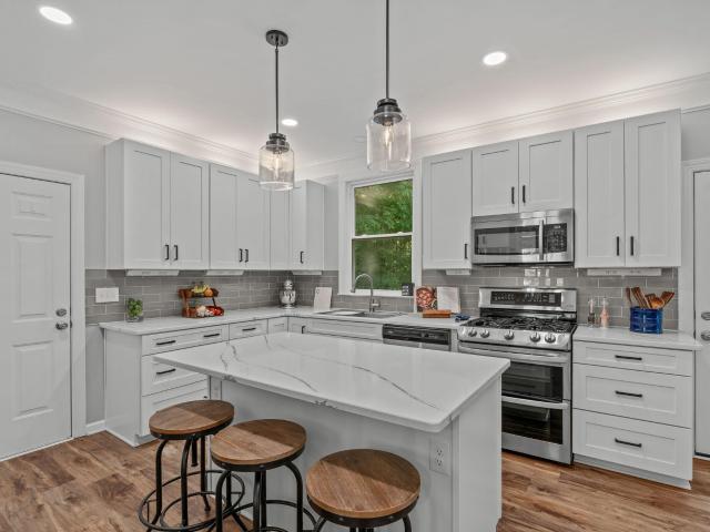 116 Carostone Court