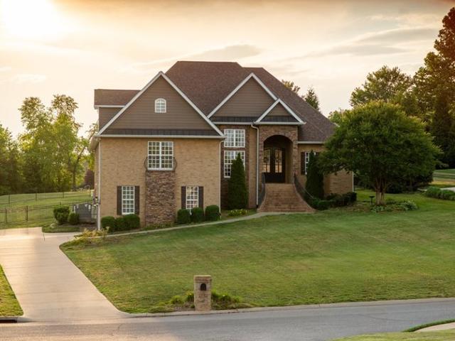 116 Cassandra Dr, Cottontown, TN 37048