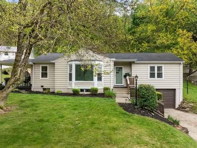116 Cherry Hill Rd, Wheeling, WV 26003