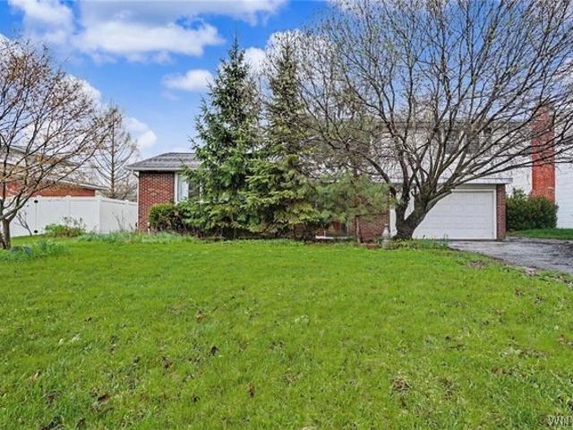116 Culpepper Rd, Williamsville, NY 14221