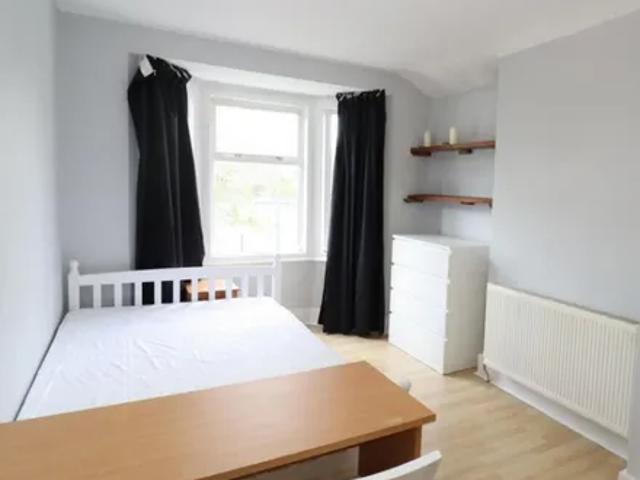 116 Albacore Crescent, London, SE6 4JW, United Kingdom | Room for rent #154573010 | Rentberry