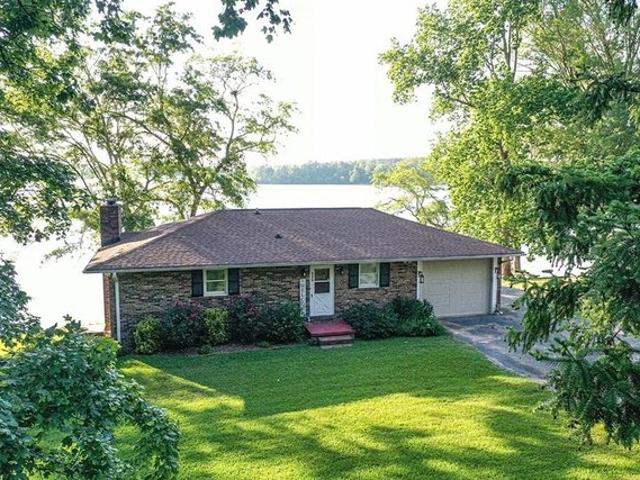 116 Bluff Rd, Greenwood, SC 29649