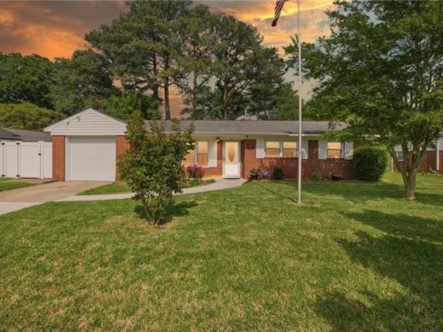 116 Goldcrest Dr, Chesapeake, VA 23325