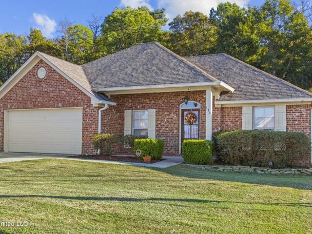 116 Greenfield Ridge Dr, Brandon, MS 39042